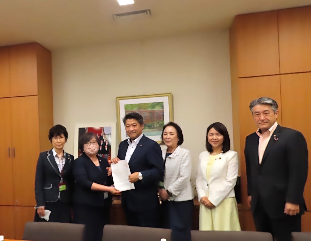 石田まさひろ : 看護師・参議院議員（比例・全国区） on Twitter: "岸田総理への要望書 「医療機関などの看護職員の賃上げを可能とする財政支援」について、木原内閣官房副長官に提出 ...