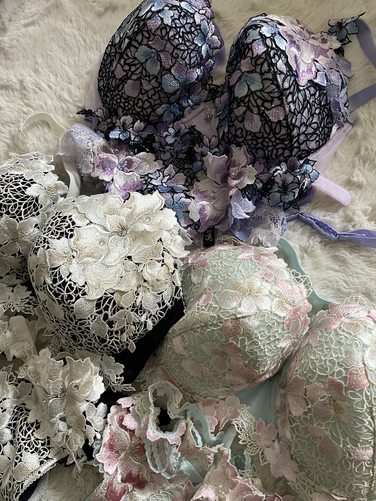 Fujiko on Twitter: "やっと取りに行けましたー😭 あぁ…着けるの楽しみ ️ https://t.co/1CitdLIYLl" / Twitter