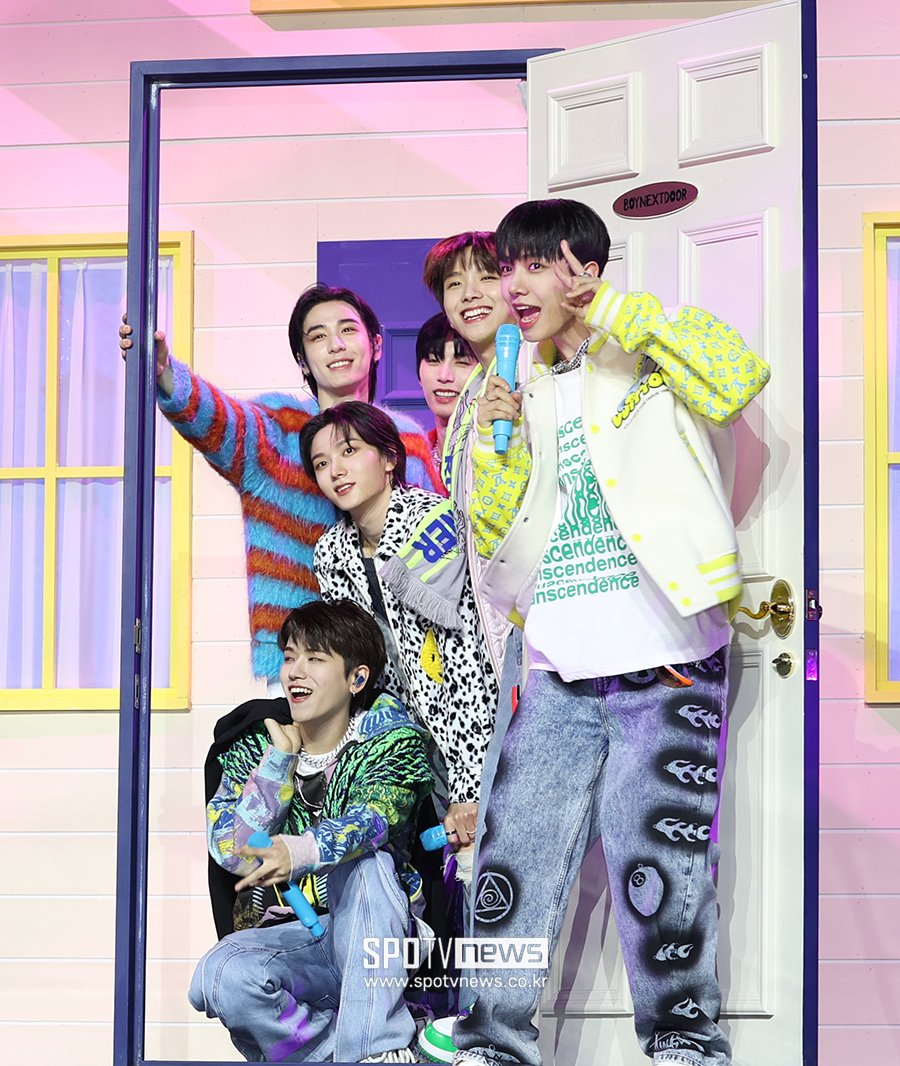 Zico Murdered Mena 🐝🐝🐝🐝🐝🐝🐝 on Twitter: "You know, with BOYNEXTDOOR ...