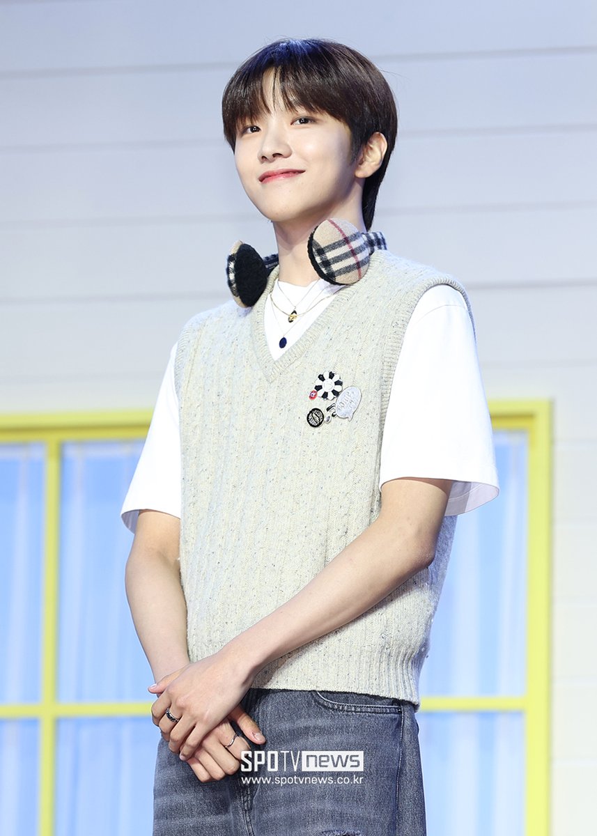 인스티즈 on Twitter: "[정보/소식] 보이넥스트도어 최장신 막내 운학 기사사진 https://instiz.net/name_enter/87968714…"