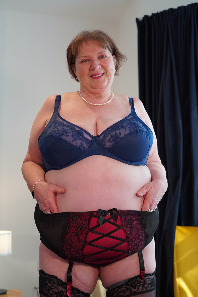 Chris44g on Twitter: "Chris44g Worn Full Support Brassiere Blue G cup Worn regularly, plus ...