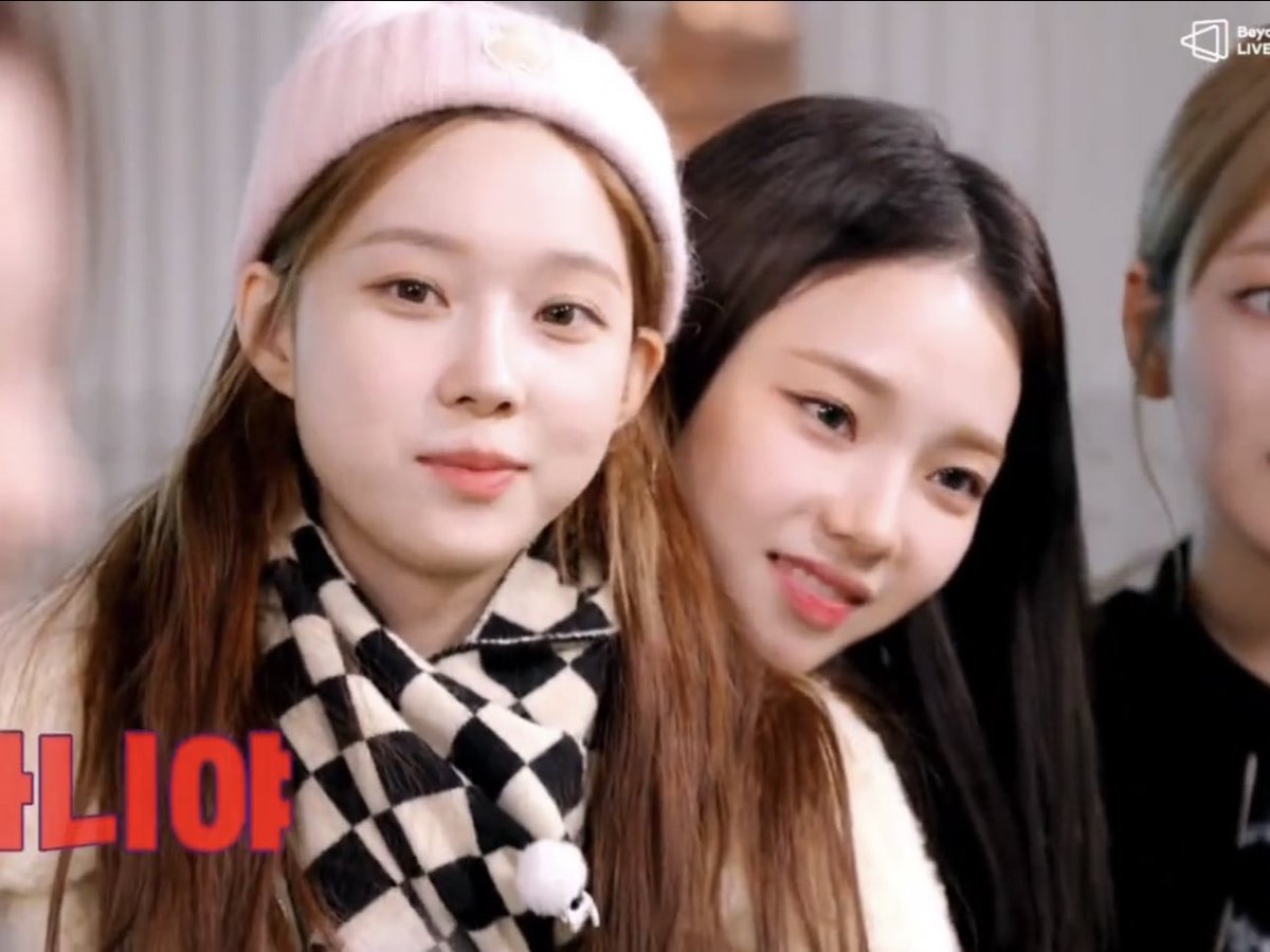 ploy on Twitter: "RT @likeastar_light: เขาบอกว่าจะจีบผู้หญิงทุกคน แต่เขาไม่รู้ตัวเลยว่าตัวเอง ...