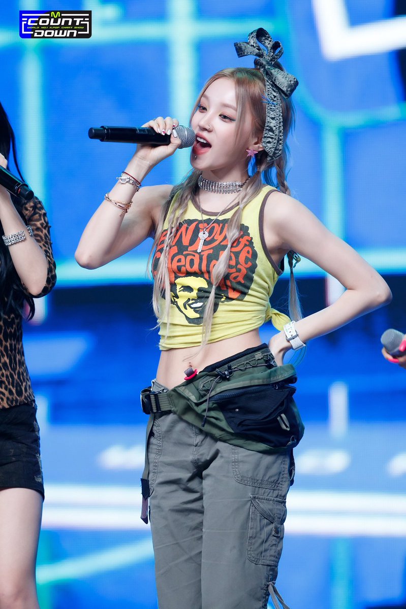 Yuqi Brasil I Feel ๐ On Twitter ๐ท 300523 Yuqi Durante O Win Do Gidle No Mcountdown