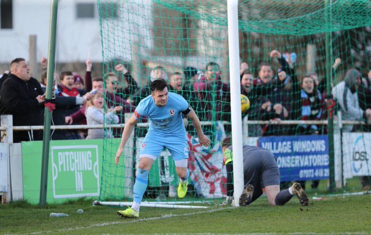 (P) Whitehawk FC on Twitter: "Another swapping burgundy for red. 🔄 They know where the party’s ...