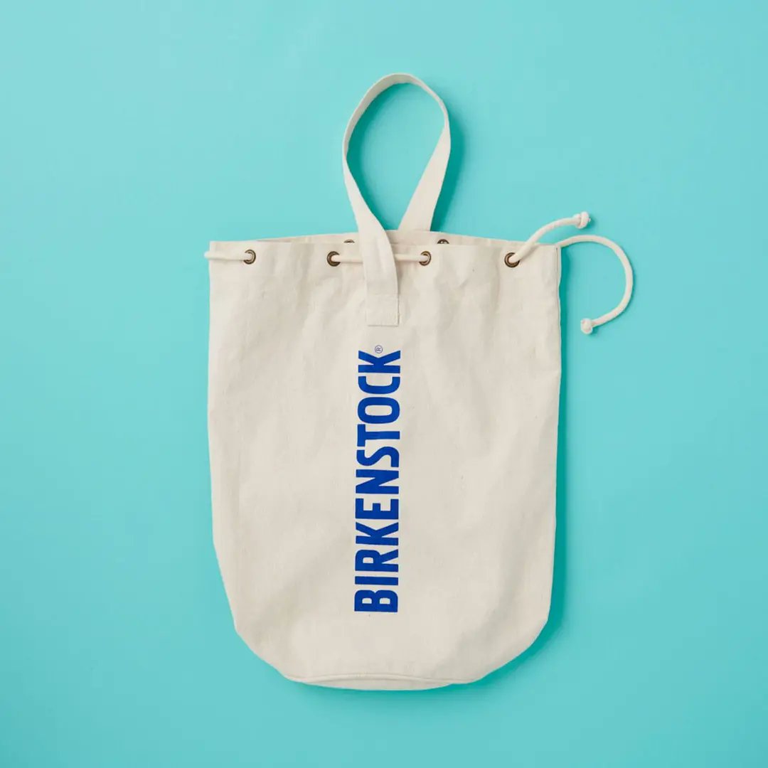 GINZA on Twitter: "2泊3日の旅行カバンSNAP。モデル・サクラマヤミチキさんhttps://buff.ly/3P7kQxs"