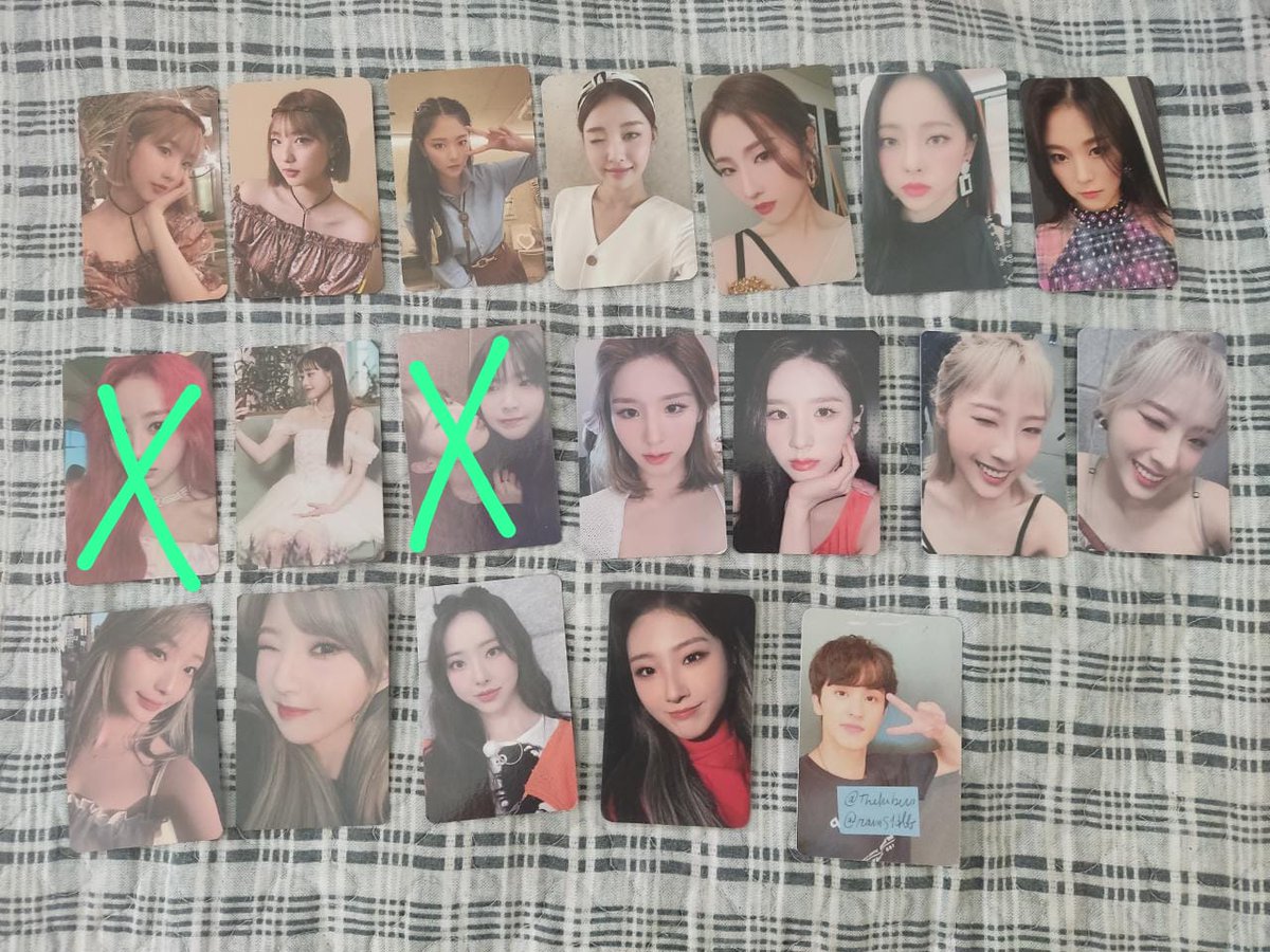 Orbits Brasil 💫 on Twitter: "RT @navicegs: PRONTA ENTREGA 📨 LOONA 12:00 - 30 cada & - 25 cada AR ...