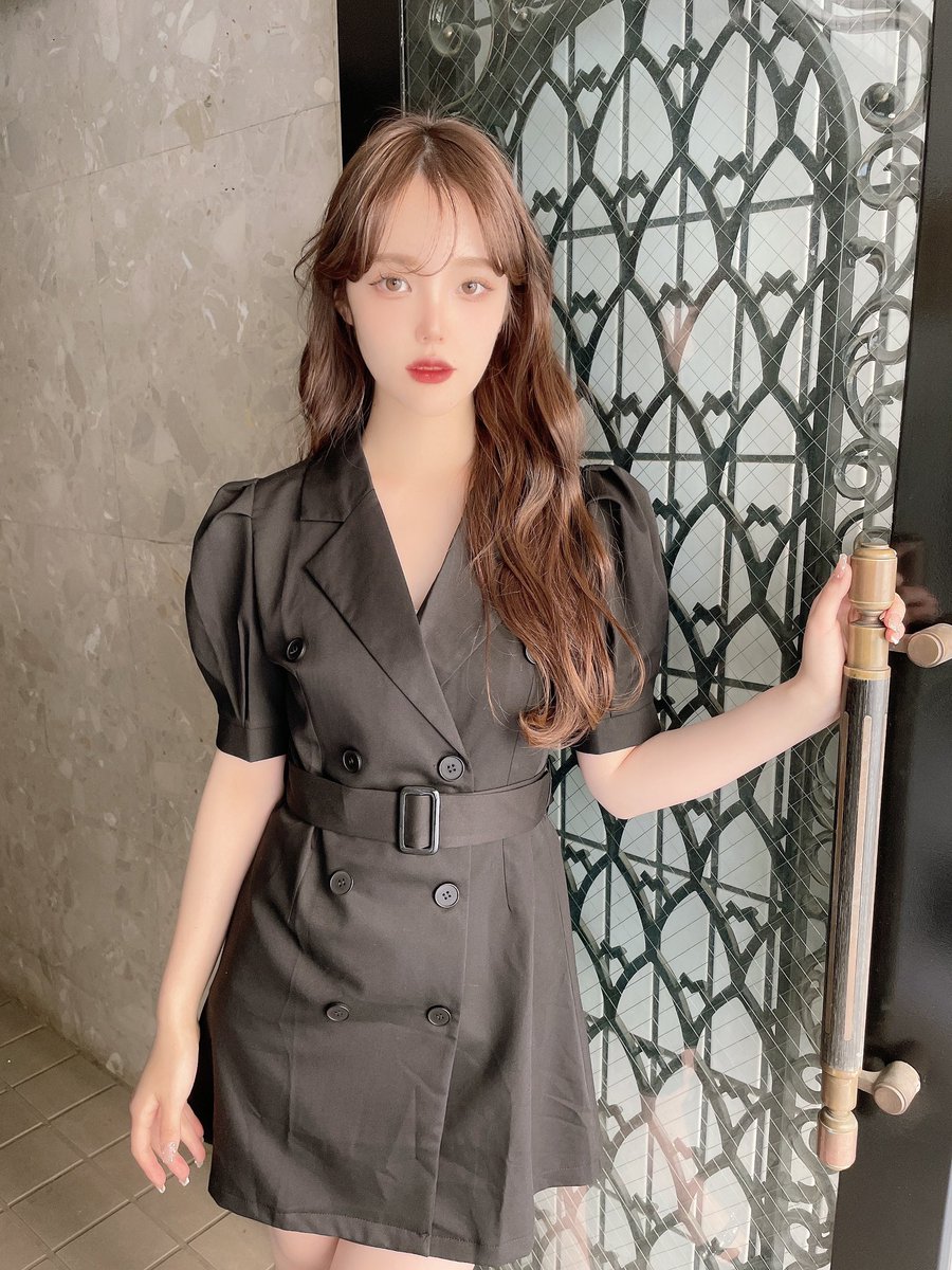 ROJITA on Twitter: "【 Rmine 】 ⁡ 𝐧𝐞𝐰 𝐢𝐭𝐞𝐦 ベルト付き半袖トレンチワンピース price : ¥7,920(税込) color : beige/black ...
