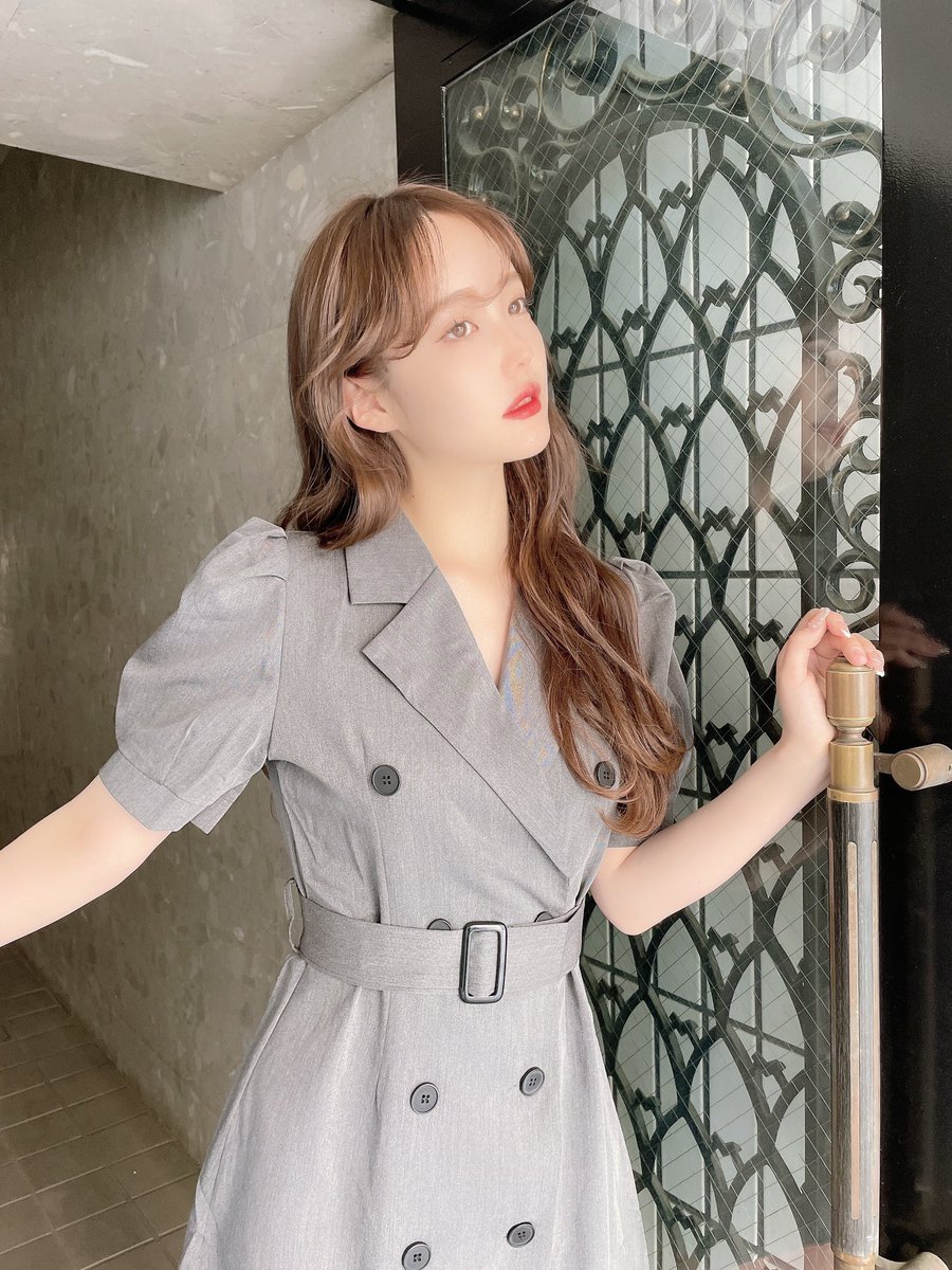 ROJITA on Twitter: "【 Rmine 】 ⁡ 𝐧𝐞𝐰 𝐢𝐭𝐞𝐦 ベルト付き半袖トレンチワンピース price : ¥7,920(税込) color : beige/black ...