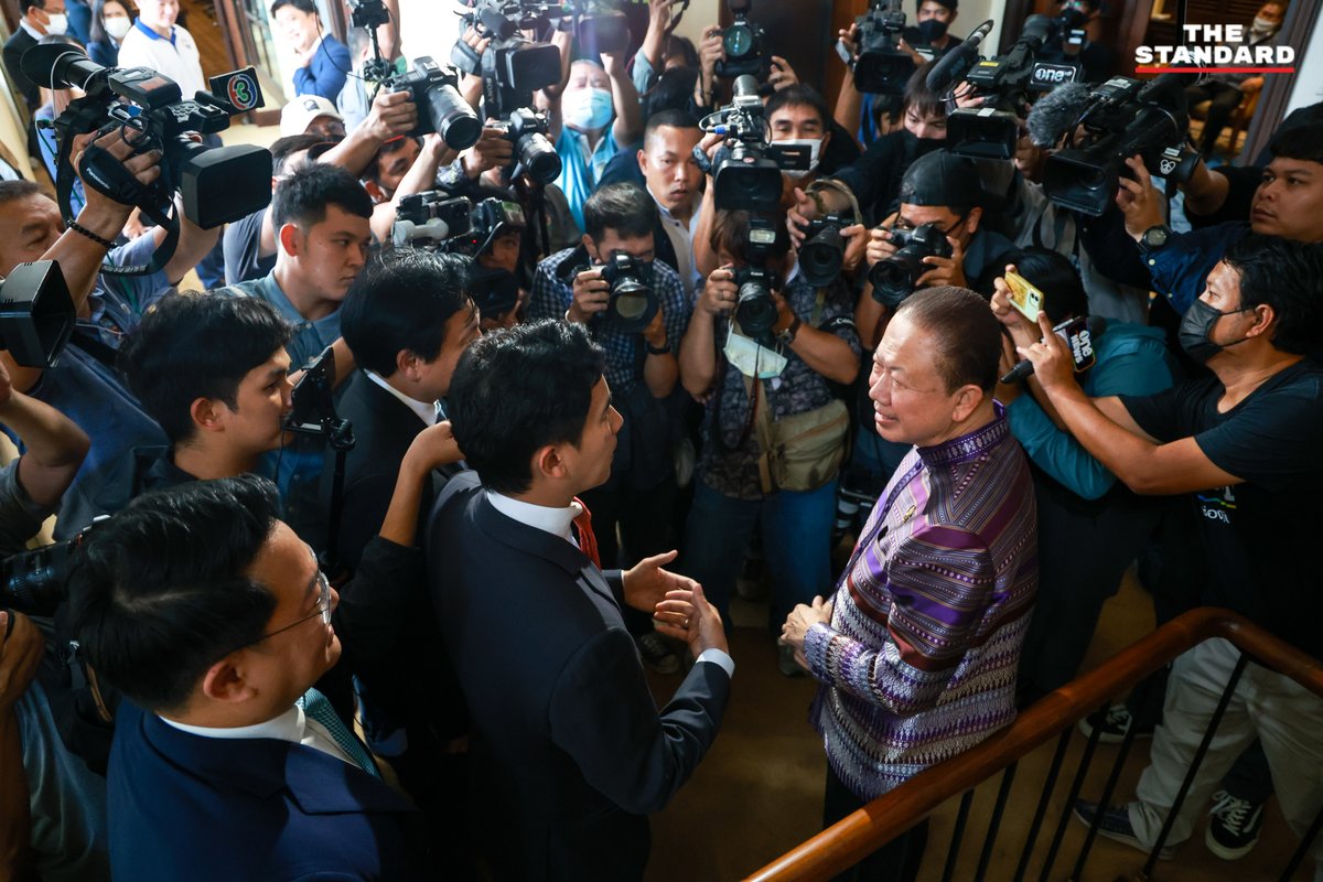 THE STANDARD on Twitter: "(2) เลือกตั้ง 2566 : #พิธา หารือสภาหอการค้าแห่งประเทศไทย แก้ปัญหา ...