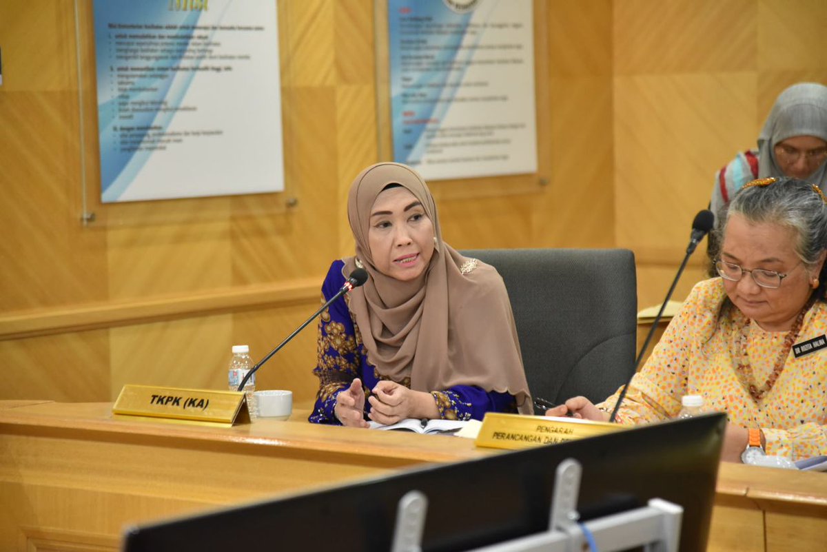 KKMalaysia🇲🇾😷 on Twitter: "YB Dr Zaliha Mustafa, Menteri Kesihatan telah hadir ke Sesi Taklimat ...