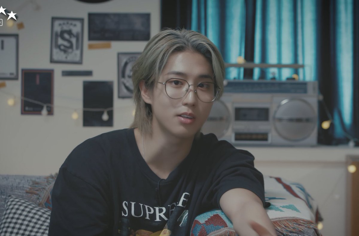 tiny han jisung 🐿 on Twitter: "oh my god han jisung 😵‍💫"