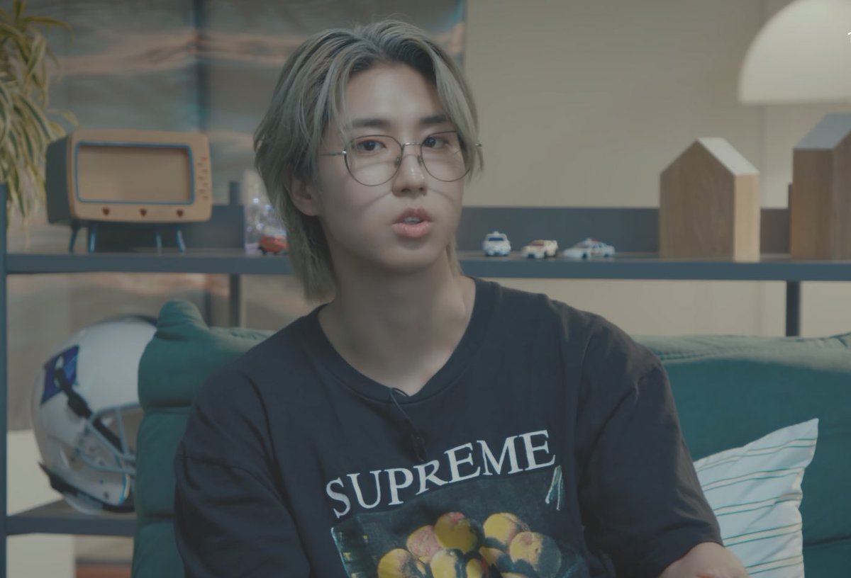 tiny han jisung 🐿 on Twitter: "oh my god han jisung 😵‍💫"