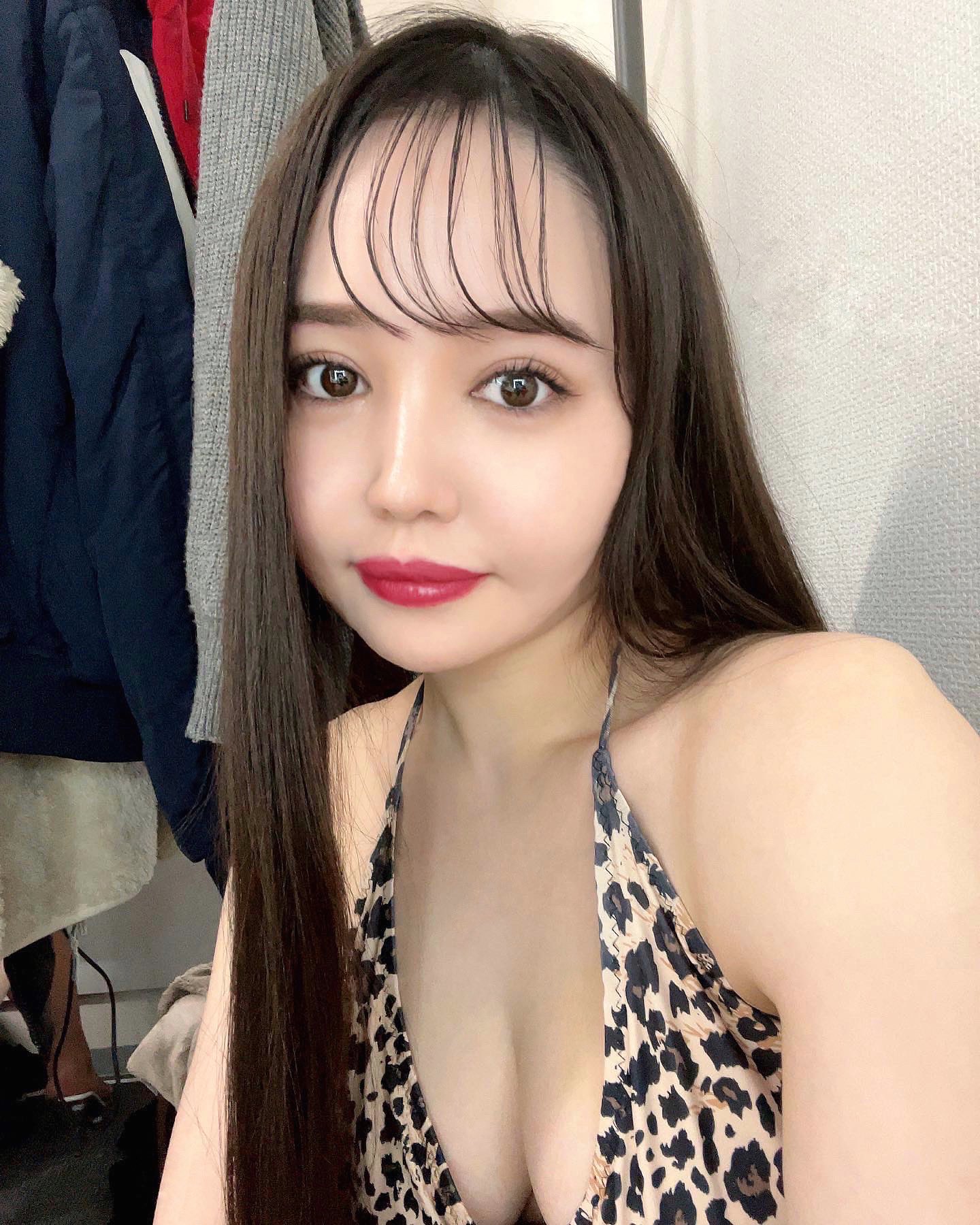 白城乃愛 Noa Shiraki on Twitter: "今日で5月ラスト🐅 5月は毎日が濃くて、 月日が経つのが長く感じた1ヶ月間でした！ \ デビューライブのワンマンまで残り11日 ...