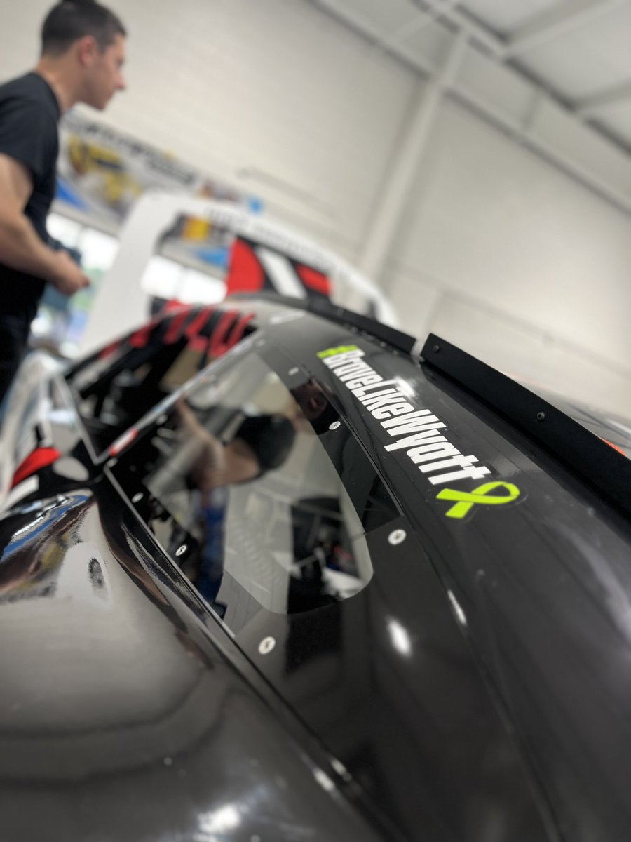 Front Row Motorsports on Twitter: "The work continues on @Mc_Driver’s @fr8auctions @brave_wyatt ...