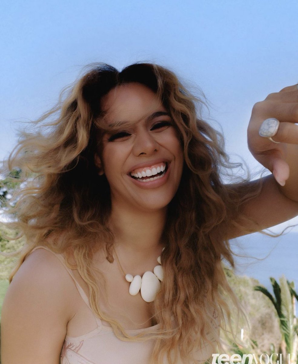 Dinah Jane Brasil on Twitter: "Dinah Jane para a Teen Vogue 🔥"