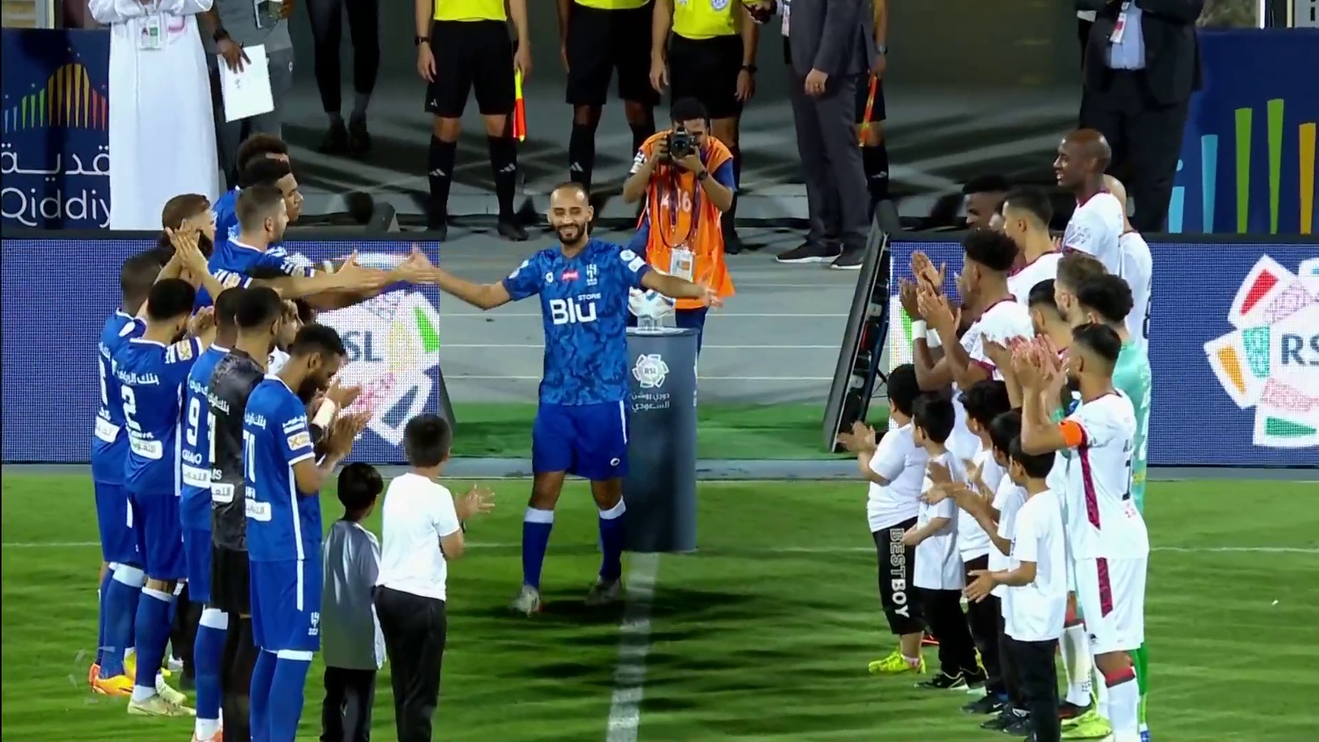 Achraf Ben Ayad on Twitter: "تستحق هذا الحب، تستحق هذا التقدير، أحبك كثيرا صديقي العزيز عبد الله ...