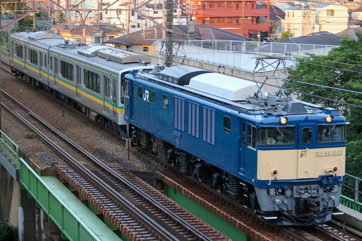Tanaka Railways【鉄道】 on Twitter: "RT @pmwQSfD09Lu7K: 2023,6/1 配9540レ EF64 1032+E127系2B パンタグラフどこいっ ...