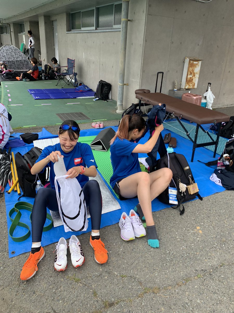 甲南大学 女子陸上競技部 on Twitter: "第107回日本陸上競技選手権大会・第39回U20日本陸上競技選手権大会、100mのウォーミングアップ中です🔥 #甲南大学 #甲南大学女子陸上競技部"
