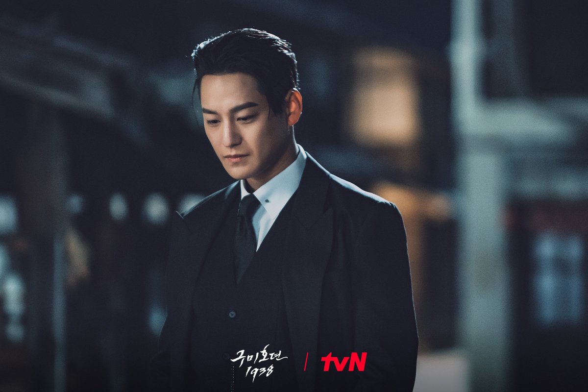 tvN drama on Twitter: "국내뿐만 아니라 해외까지 매혹시킨 매력 넘치는 캐릭터부터 풍성한 볼거리까지! (⑉°з°)-♡ 앞으로 그려질 통쾌+짜릿한 이연의 사냥 ...
