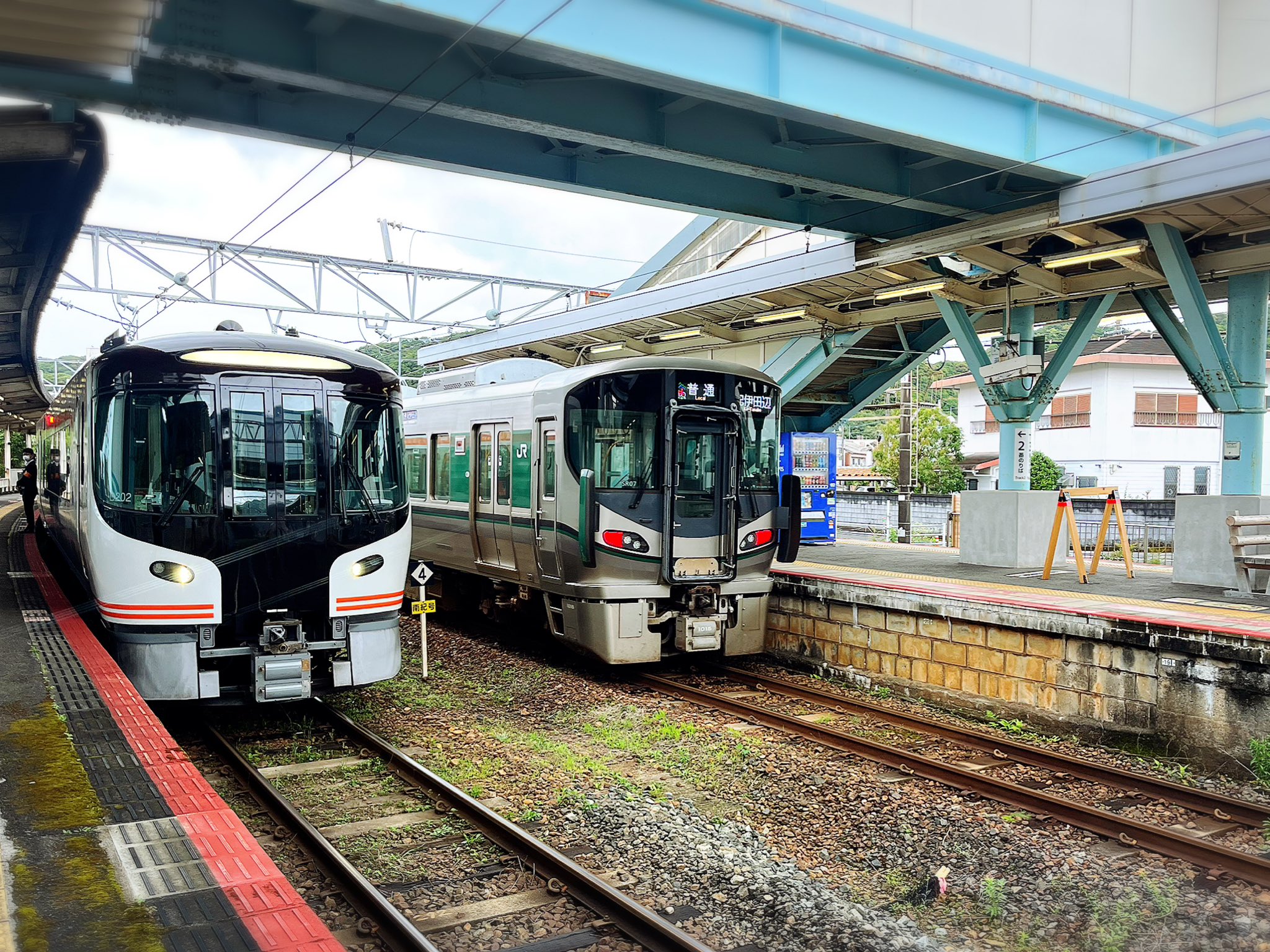 きのくに線サイクルトレイン【JR西日本公式】 on Twitter: "／ 2023/7/1 新型特急車両HC85系 特急「南紀」運転開始！！ \ #名古屋駅 〜 #紀伊勝浦駅 を走る特急南紀 ...