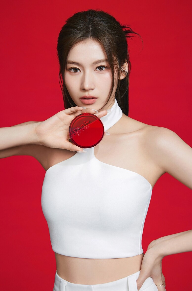 사이다 on Twitter: "TWICE SANA X ESPOIR 💜 📎 https://m.oliveyoung.co.kr/m/goods/getGoodsDetail.do ...