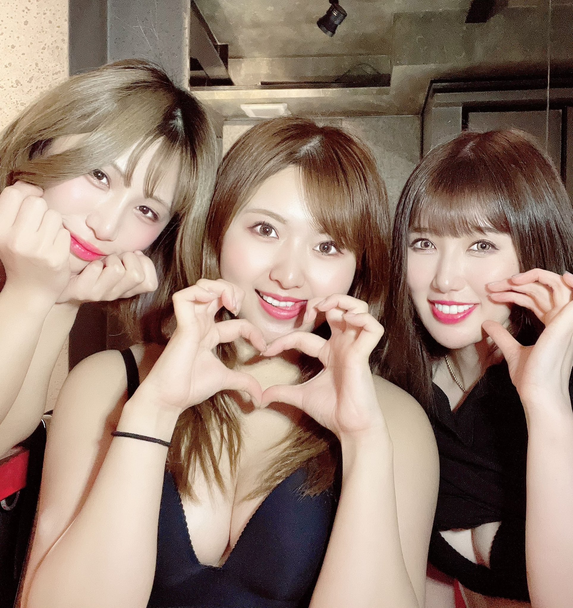 Rina on Twitter: "私たちになにされたい？🤭 ひよちゃん @studioK_hiyo めるたん @meru_studioK りな @SK_rina_ https://t.co ...