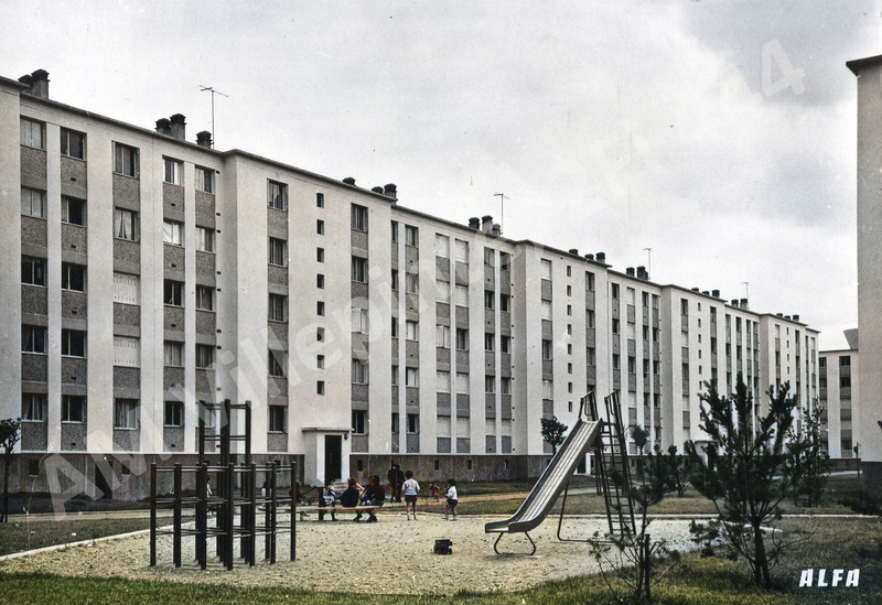 Mémoire2Ville on Twitter: "VILLEPEINTE Une HLM du quartier du Parc de la Noue (années 1960 ...