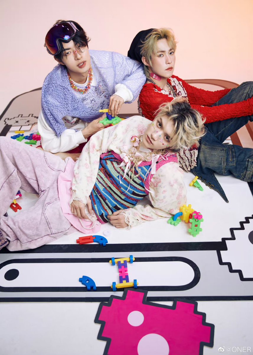 oner pics 🎪 on Twitter: "★ 230501 weibo update #Pinkray #岳岳 #YUEYUE #Kwin #木子洋 #MUZIYANG #DiDi ...