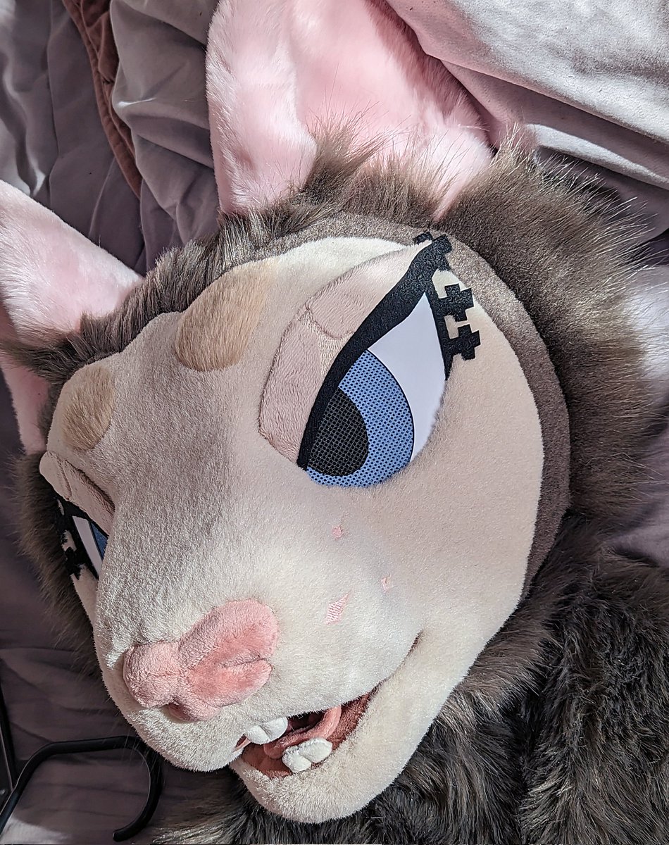 houndsTEETH on Twitter: "some detail pics of just his head !! 🙏"