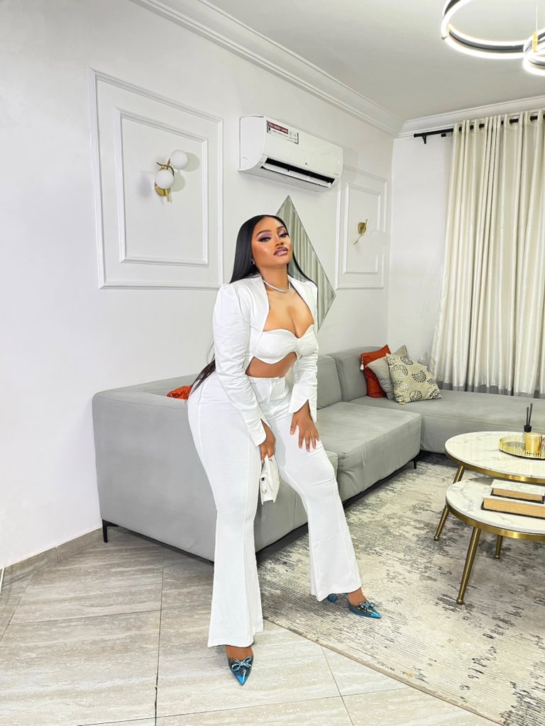 😑🙄🌝 on Twitter: "RT @Ms_Jmk: Gorgeous babe🤍"