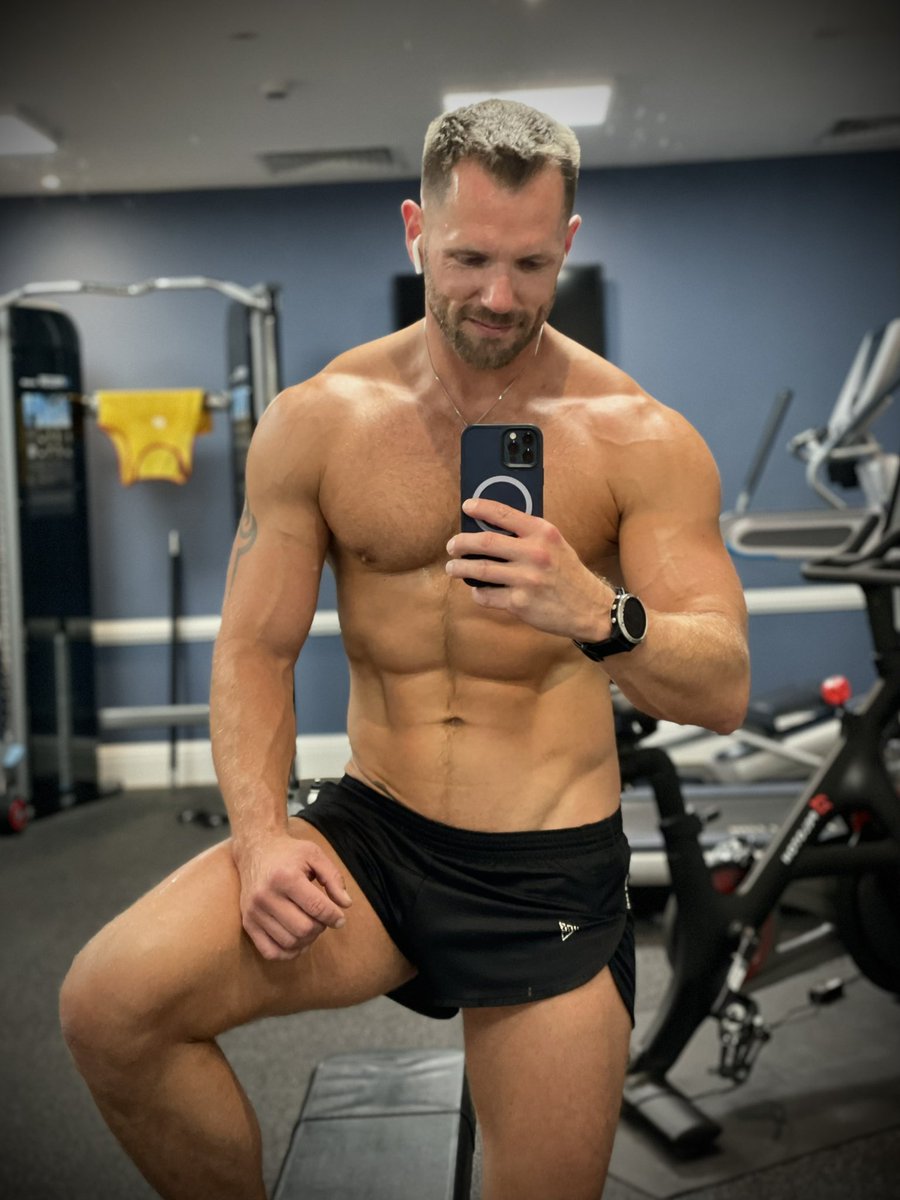 DAVE RICH on Twitter: "🖤"