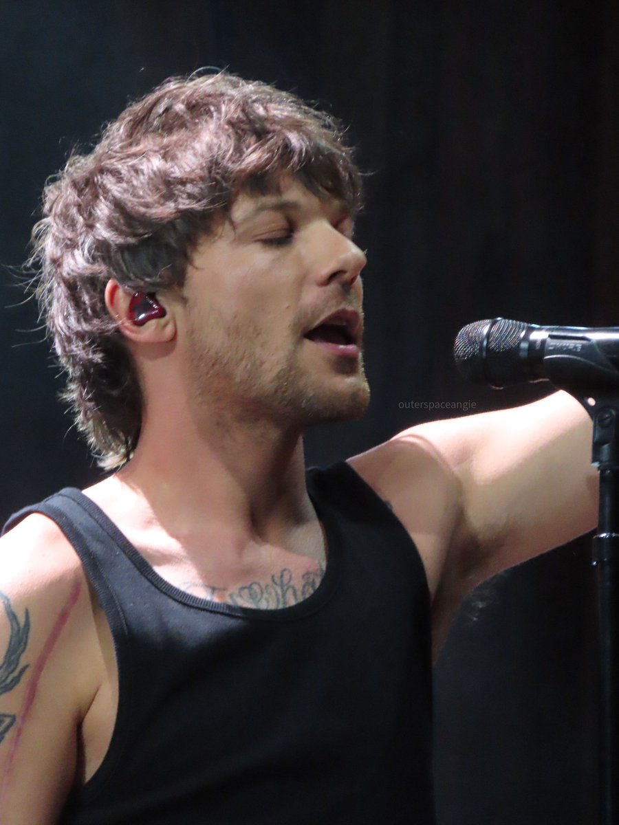 Louis Tomlinson Updates on Twitter: Louis Tomlinson Updates on Twitter: