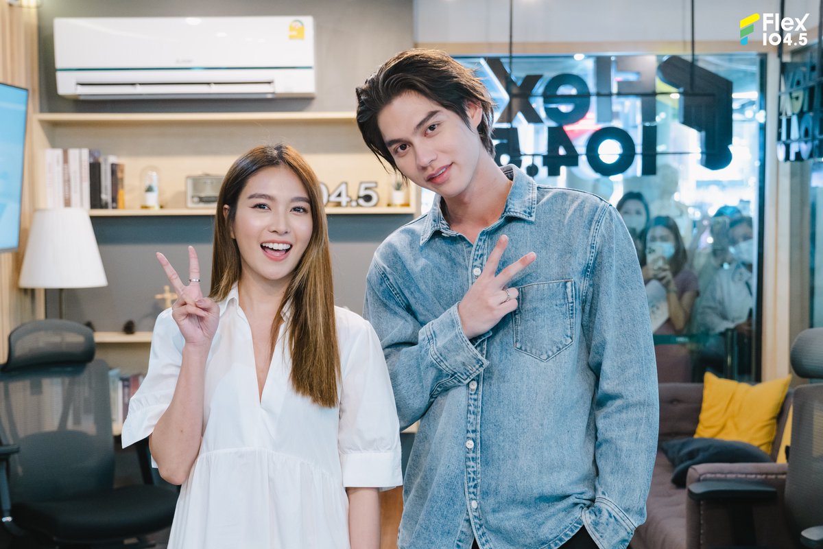 CursedFangirls★彡 on Twitter: "RT @Flex_Connect: เบื้องหลังในการพูดคุยกับ “BRIGHT” ในเพลง "I ...