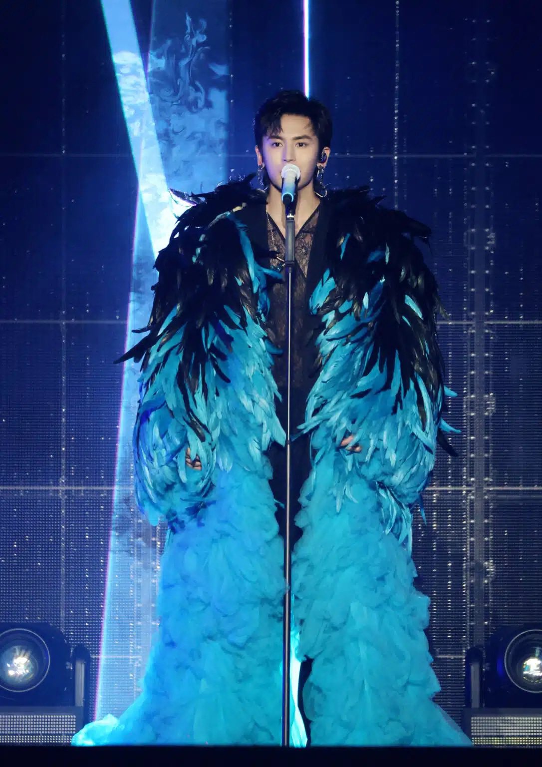 Zhang Zhehan Life Fan🪼 on Twitter: "Zhang Zhehan is our super everything, now he is Supermodel ...