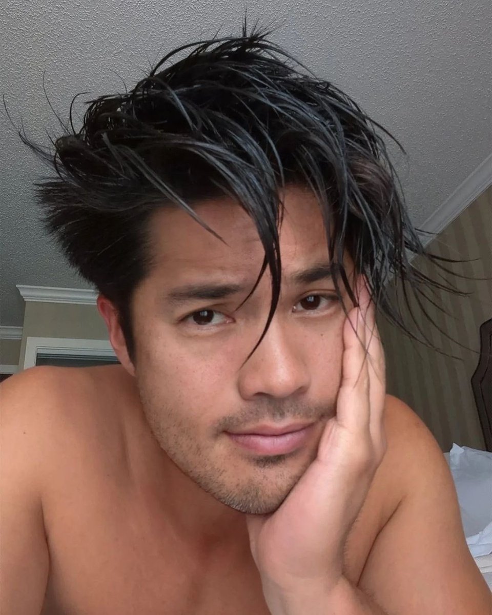 Fit Famous Males on Twitter: "Ross Butler 😍😍"