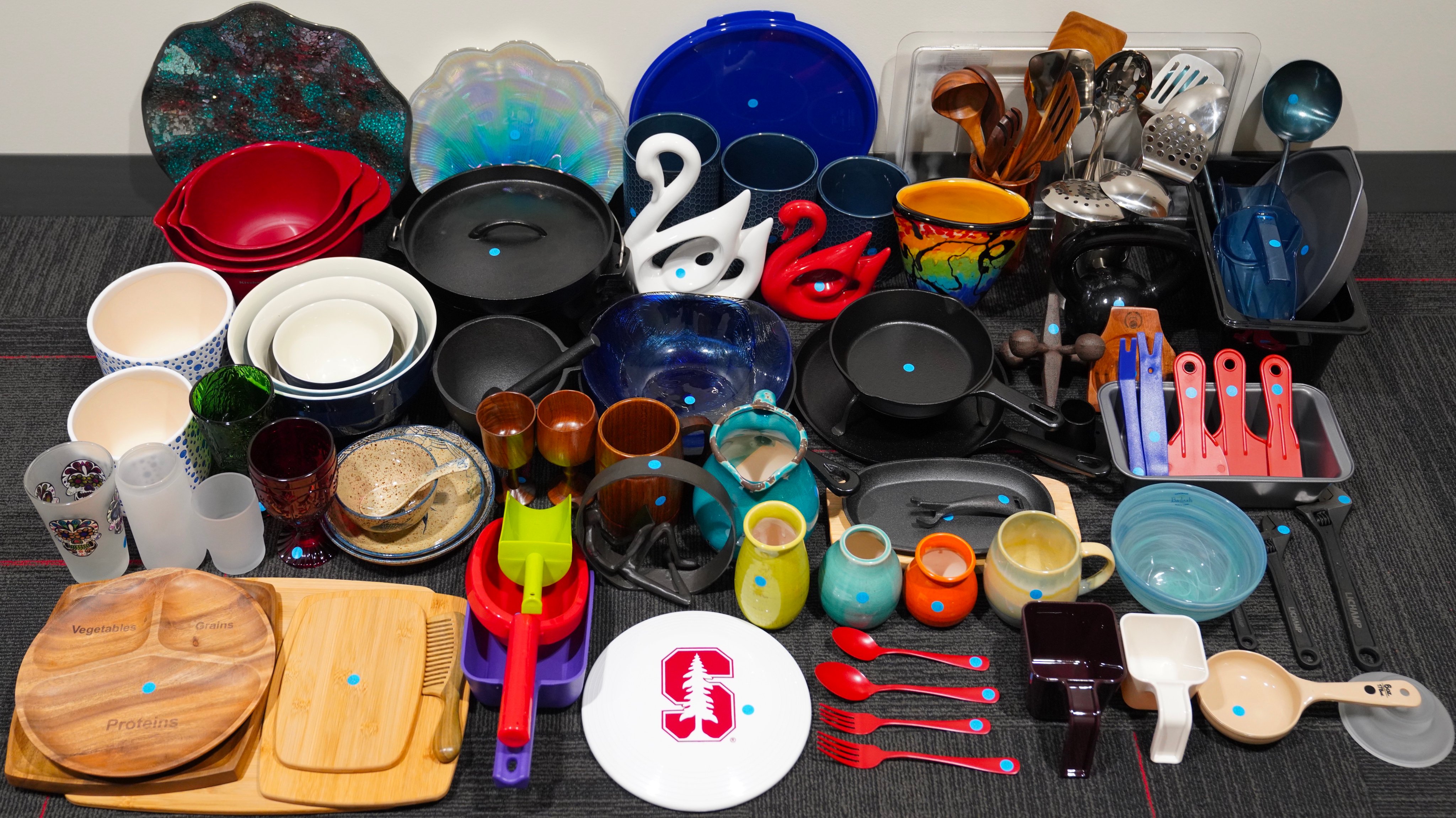 AK on Twitter: "FuseCap: Leveraging Large Language Models to Fuse Visual Data into Enriched ...