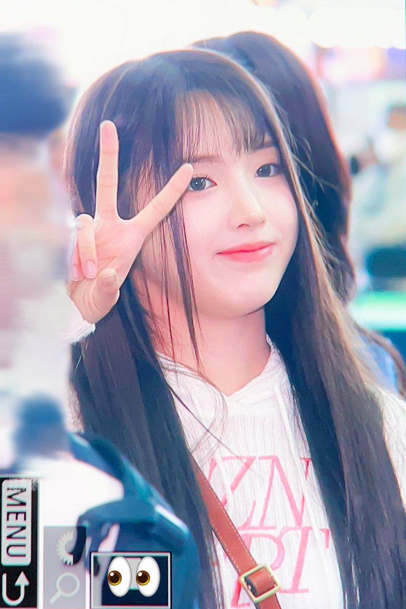 LIKEOO on Twitter: "230603 ICN 🛫 #NMIXX #엔믹스 #JIWOO #지우 #이거_봐쮸 #NICE_TO_MIXX_YOU"