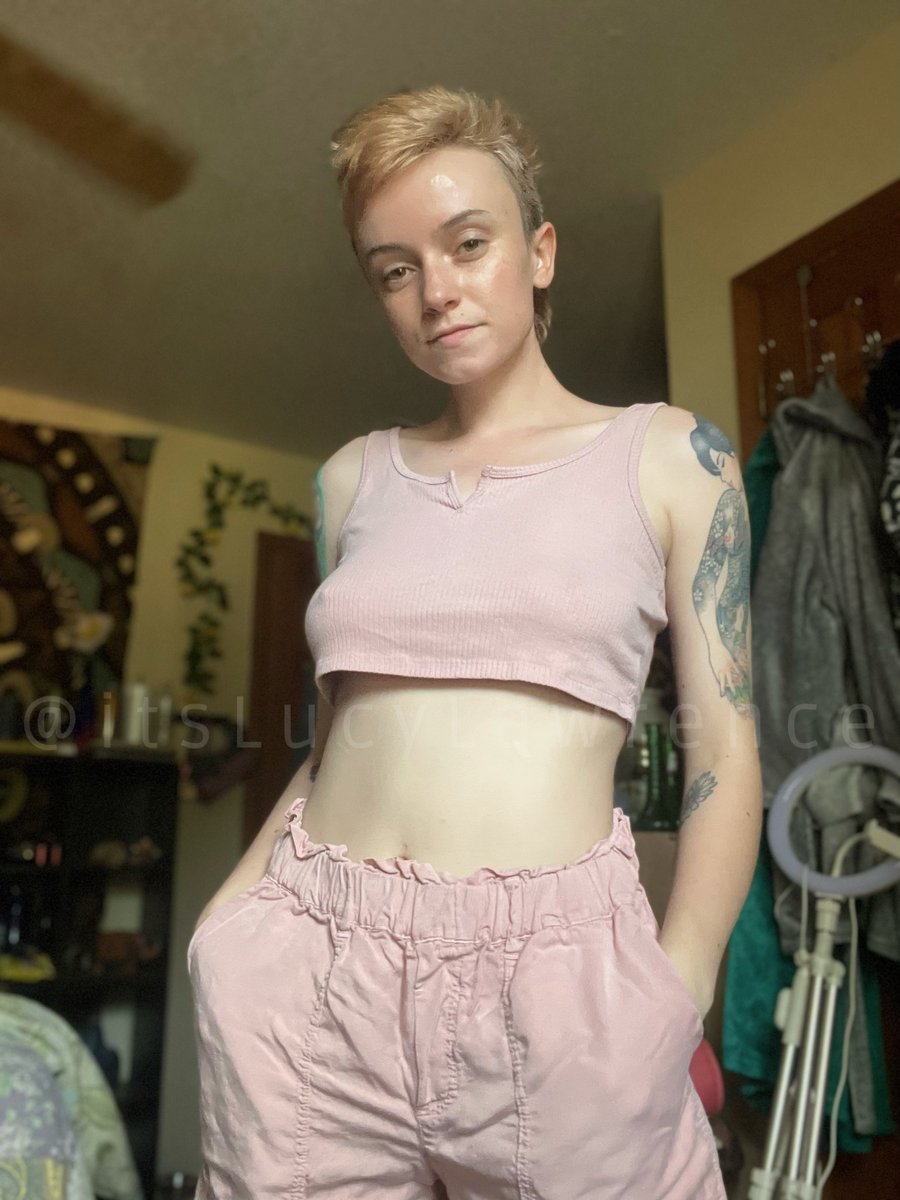 Luce on Twitter: "on some pink shit today 💕"