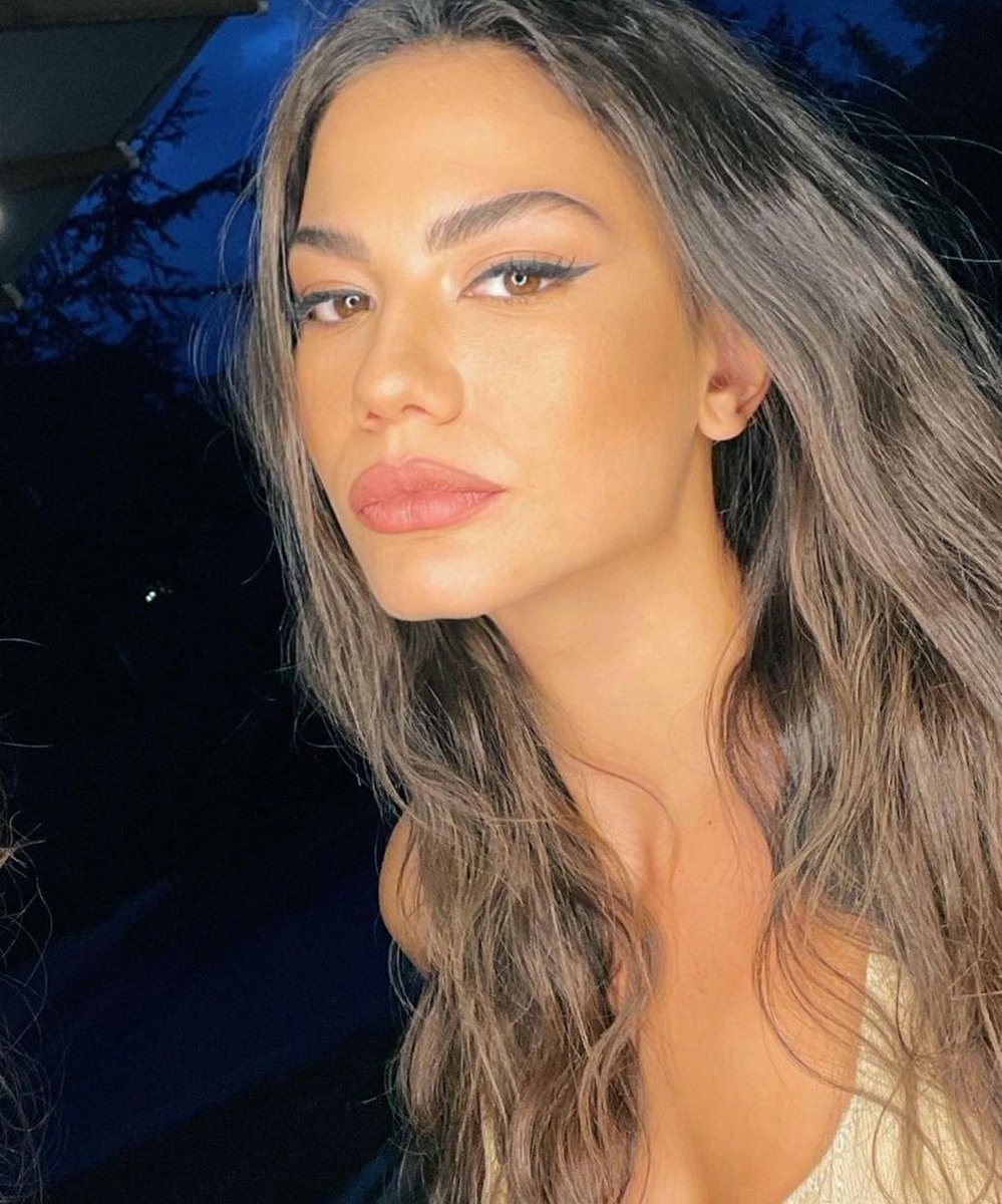 Hend Mostafa 🌸 on Twitter: "Congratulations to the beautiful Demet Özdemir😍🌸👏 # ...