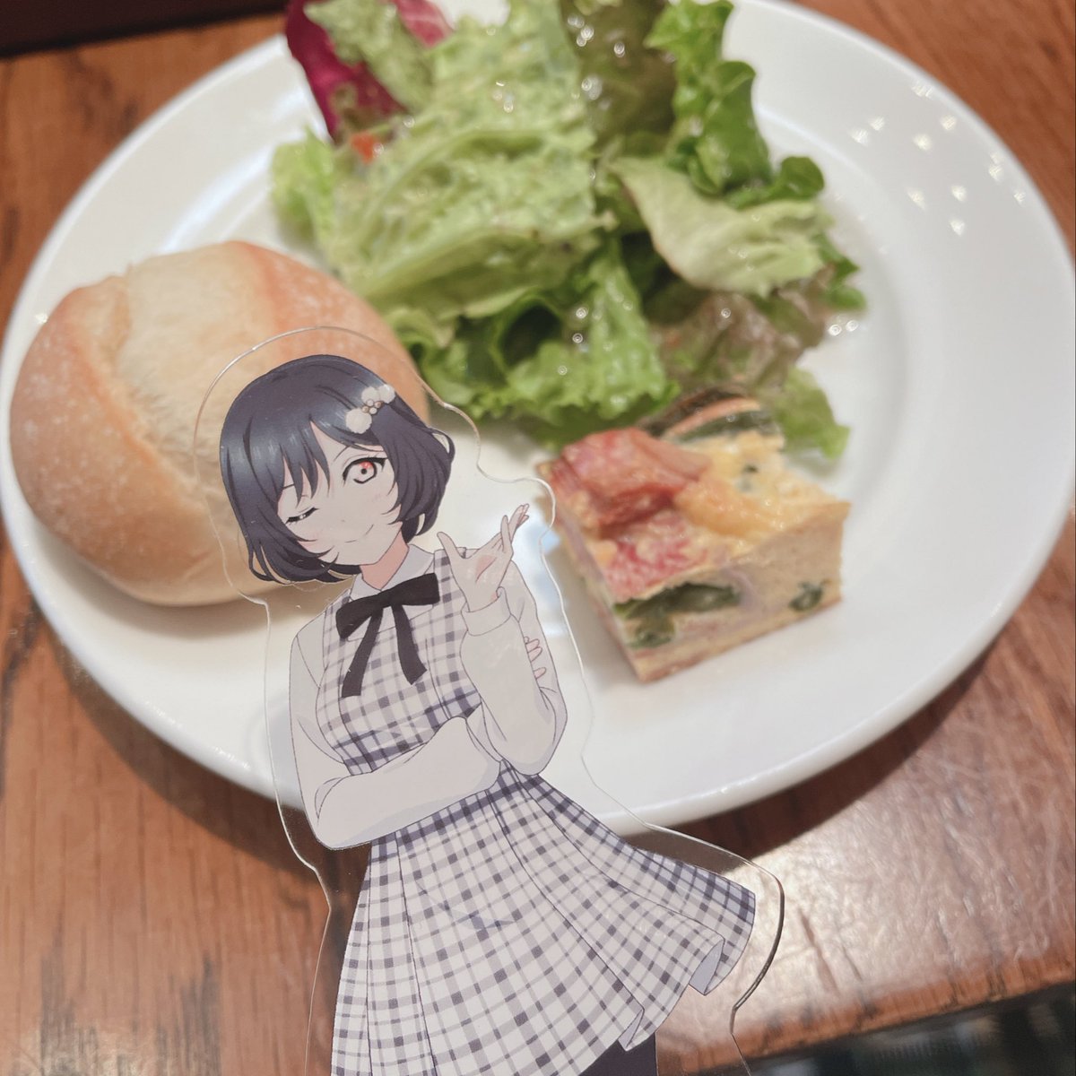 ここあ☕️ On Twitter 栞子ちゃんと隠れ家イタリアン行ってきました🍝 パスタはもちろん、前菜とパンも美味しかった〜ˆ꜆ ̫ ᐟᐟ💮
