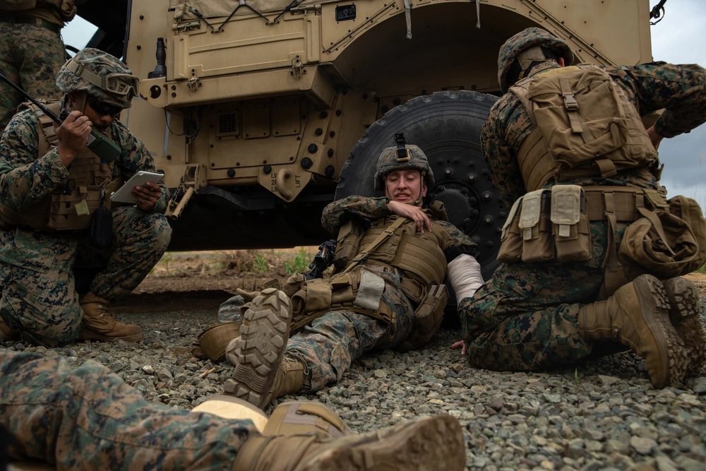 3rd Marine Division on Twitter: "Our #Navy Corpsmen with 3d Battalion, 12th Marines treat ...