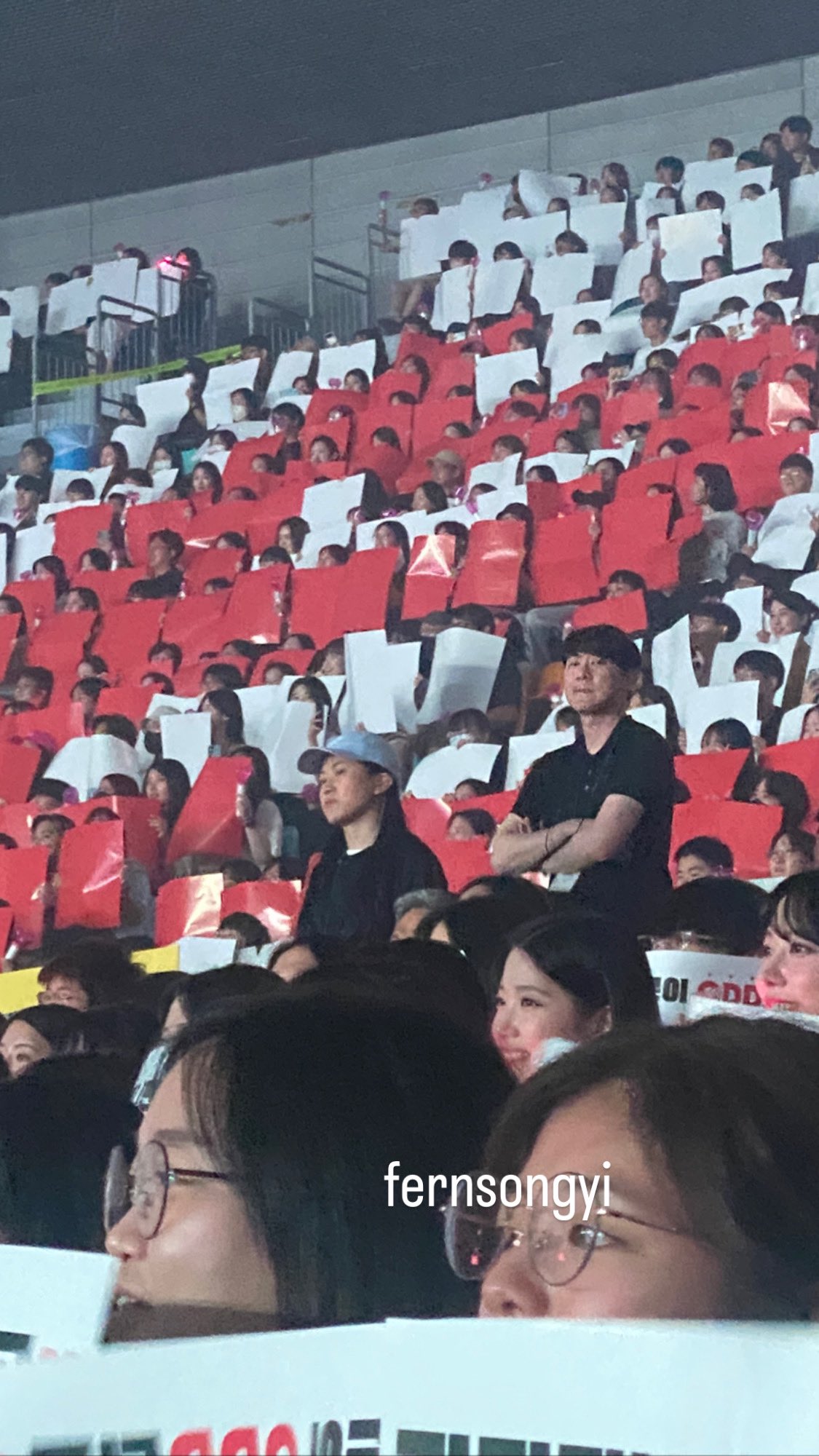 aul ꩜ on Twitter: "naeun is so gorgeous https://t.co/IPUATI22ip" / Twitter