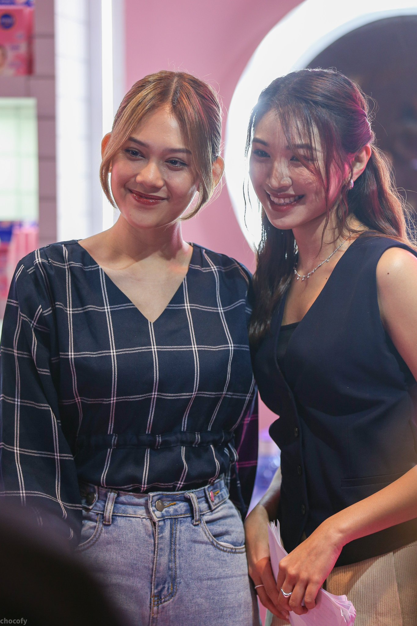 chocofy on Twitter: "230603 Chika Shani @ Nivea booth Ritz-Carlton PP 🌸💖💙💙 @Y_ChikaJKT48 @N ...