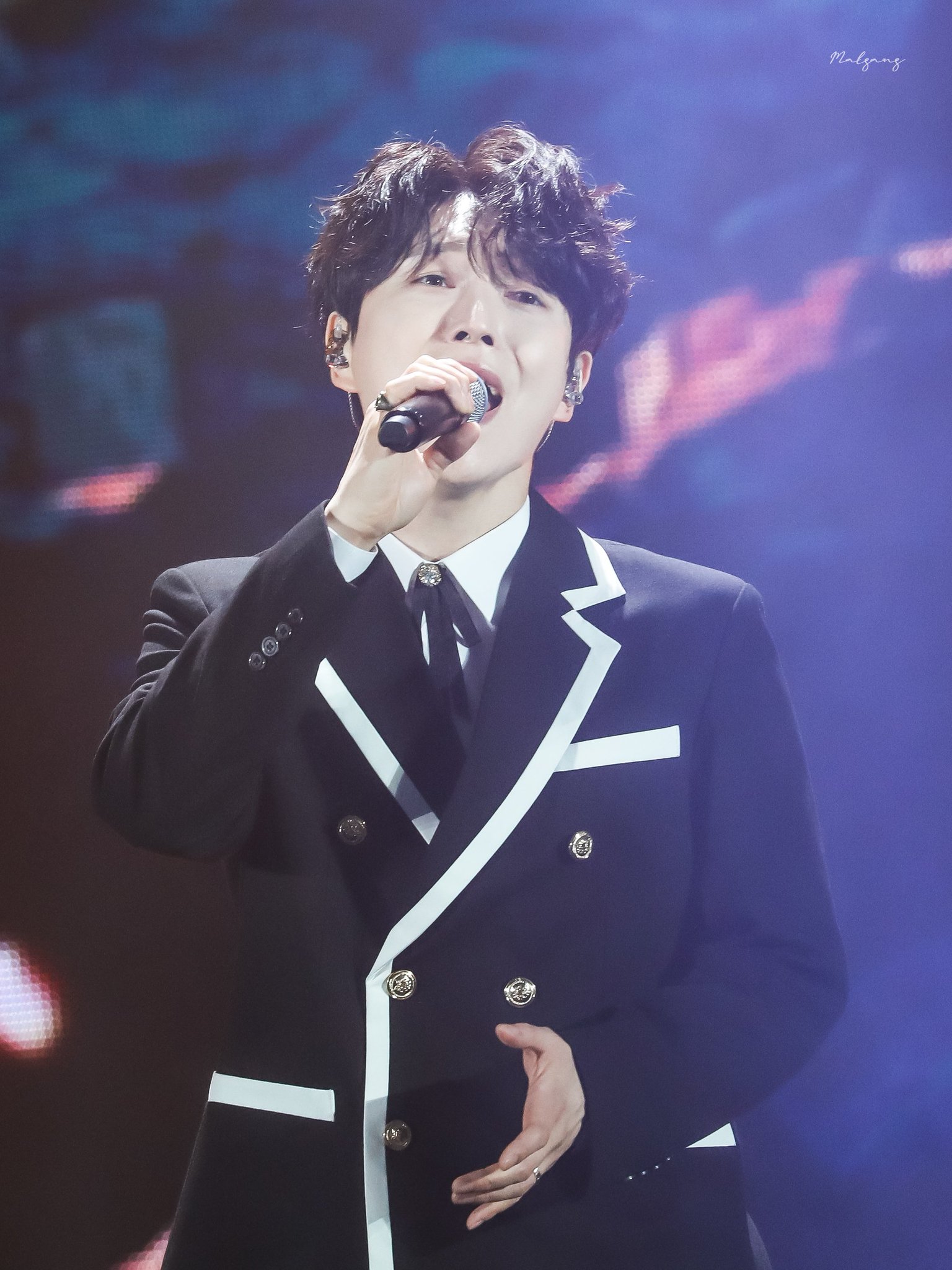 말강 on Twitter: "예쁘다 .. (쓰담 #배두훈 #포레스텔라 #forestella #현대자동차 #헤리티지콘서트 https://t.co/Cj756nVRT6 ...