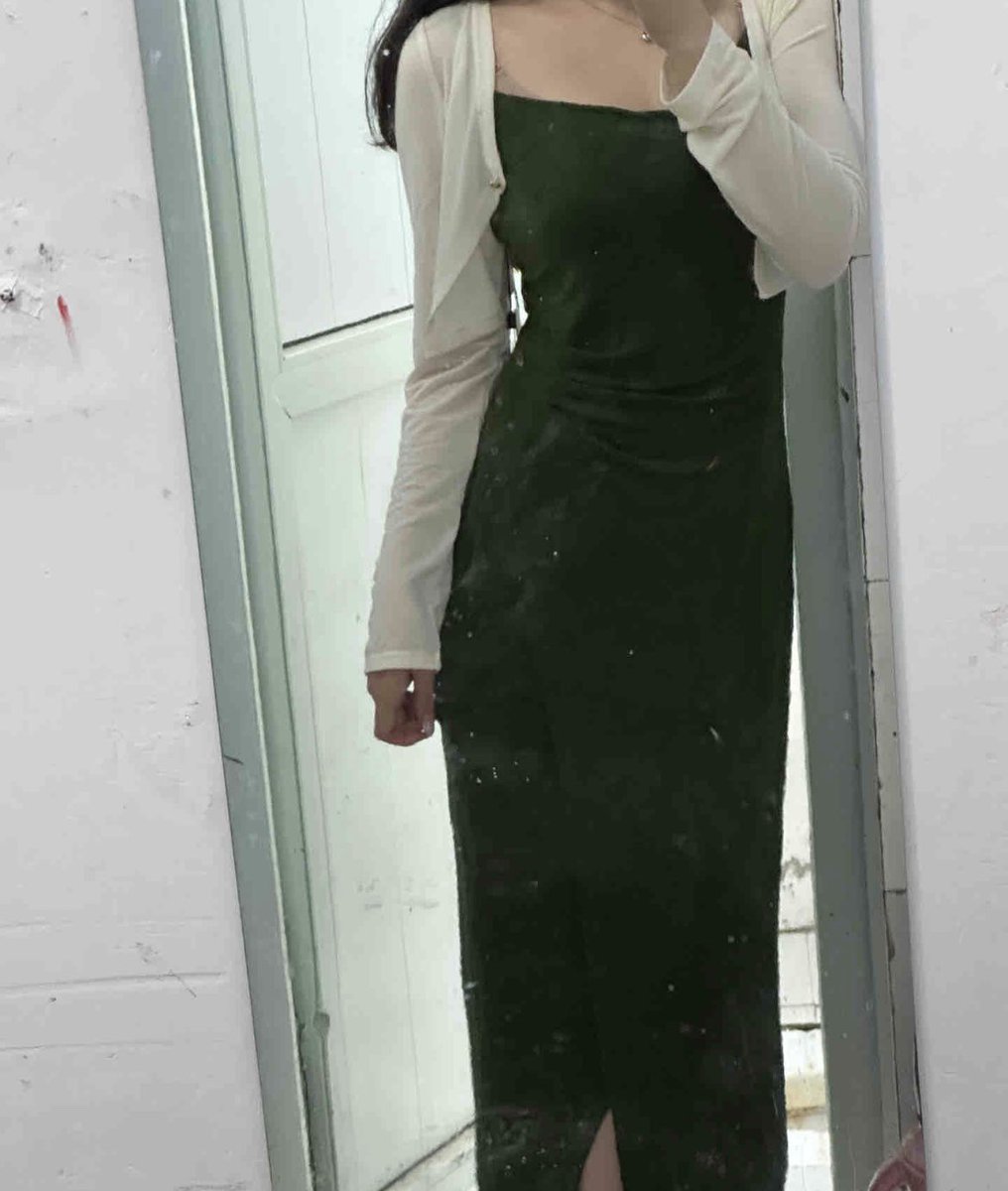 小敏冲晕了 On Twitter 姐妹们用你们比我大的奶子羞辱我好嘛呜呜呜 女女 女同 女绿