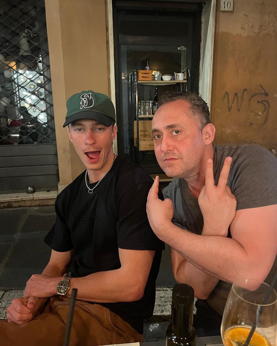 Drew Starkey Info on Twitter: "TÃO LINDO! “ Gangsta (sim, estou brincando)” 📲 Michael Benton ...