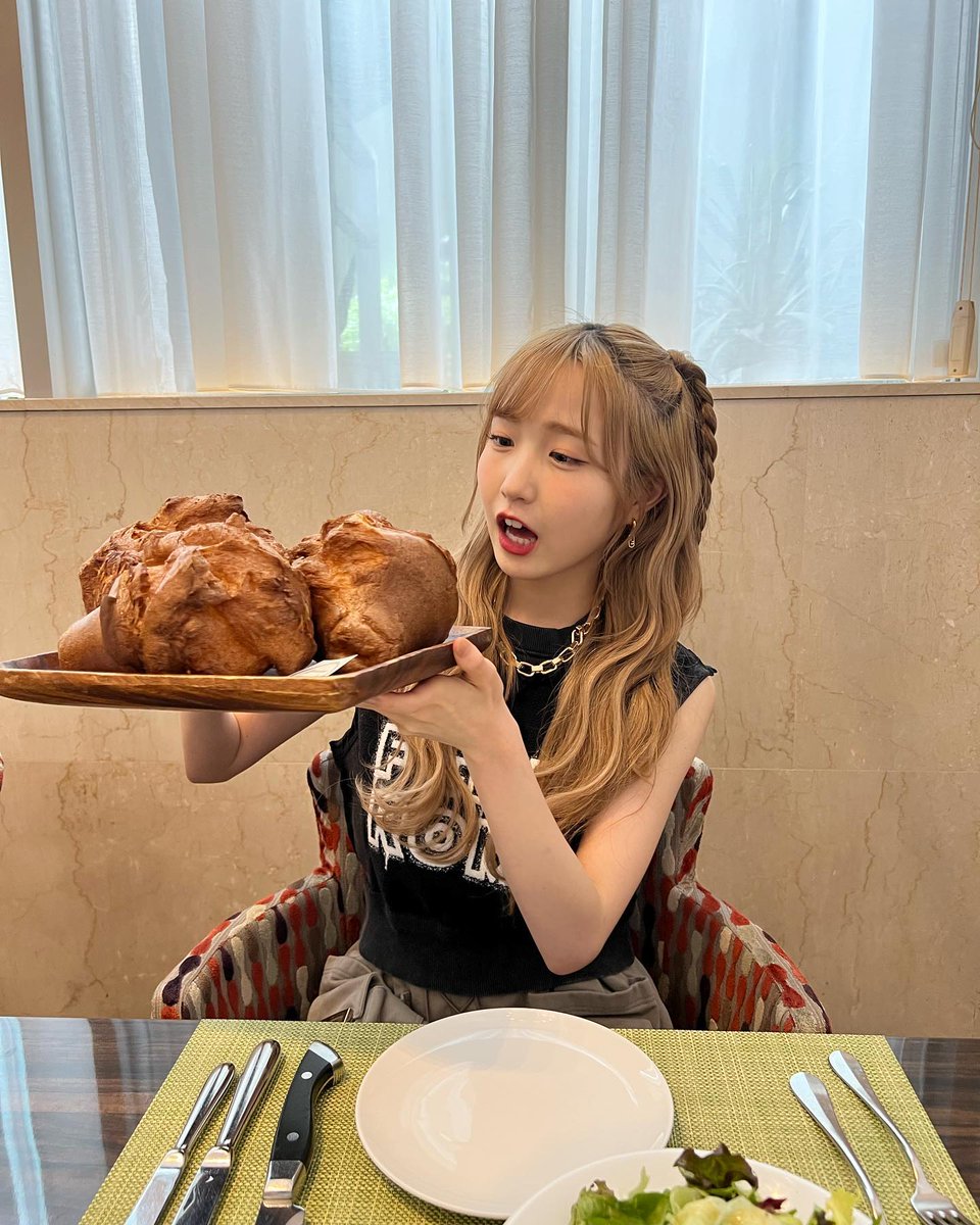 DC 혼다 히토미 갤러리 on Twitter: "[📸] 230604 히스타그램💖 👶🏻🎨🍞 🔗 https://instagram.com/p/CtDY6vOPJc2/?igshid ...