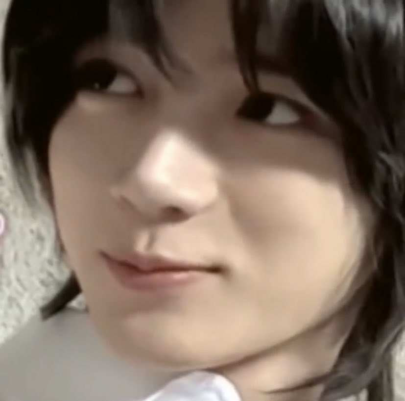 ki is seeing TXT again🍒 on Twitter: "RT @flannelgyu: my favorite beomgyu’s smiles: bread smile ...