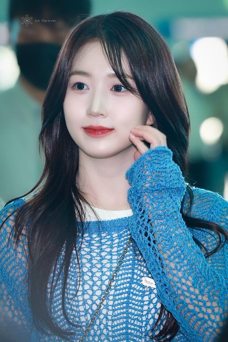 Freeze! on Twitter: "230603 ICN HQ 🛫️ #NMIXX #엔믹스 #해원 #HAEWON"