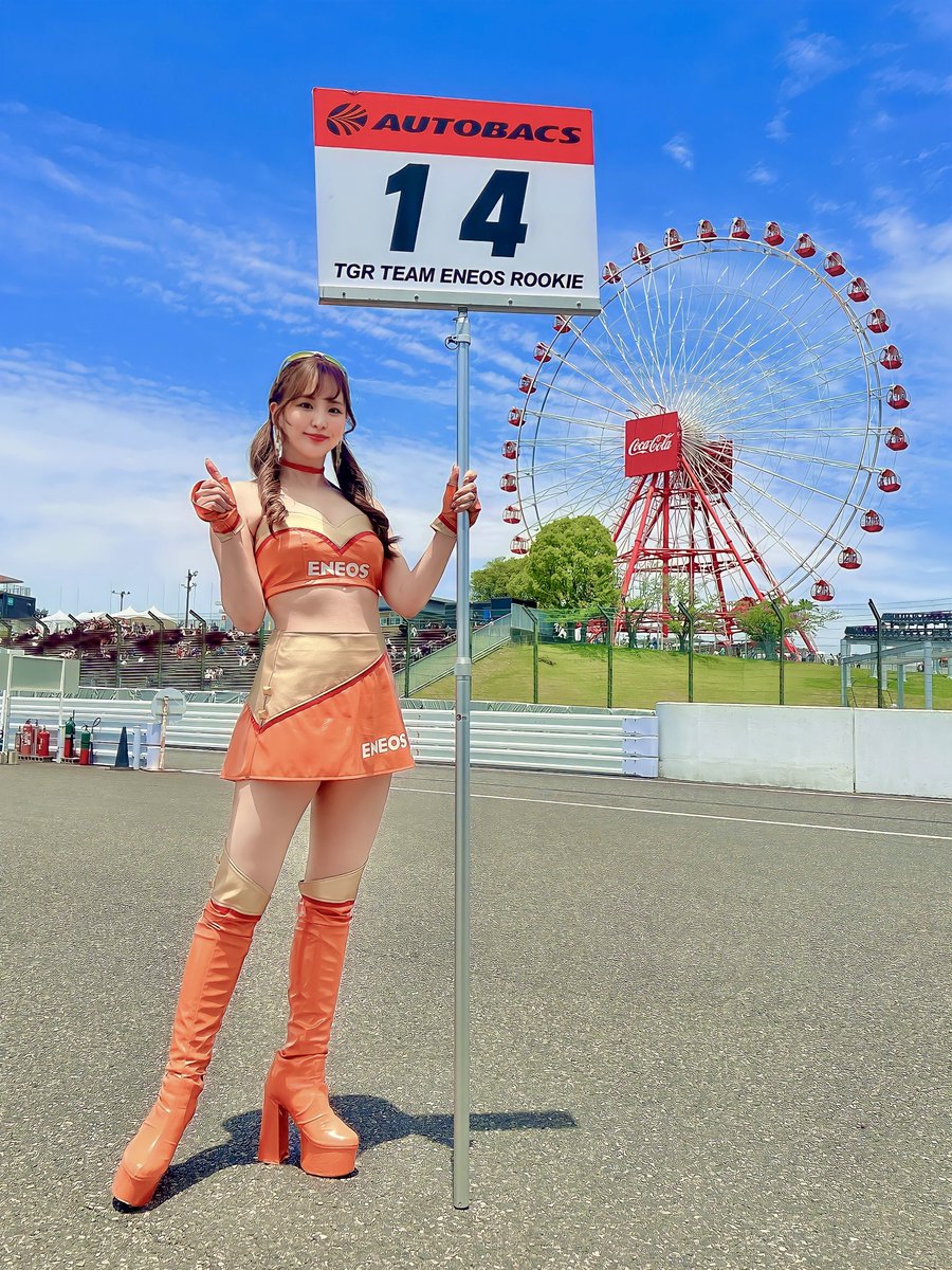 安田七奈🍵なーちゃ on Twitter: "まもなく13:30〜 SGT Rd.3 鈴鹿450km🔔🦌 スタートです‼︎ 長いレースなので何が起こるか わかりません😉‼︎ 14号車 TGR ...